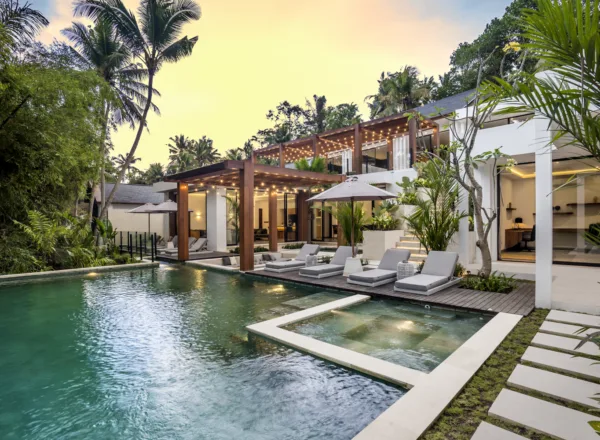 Bali Superhost