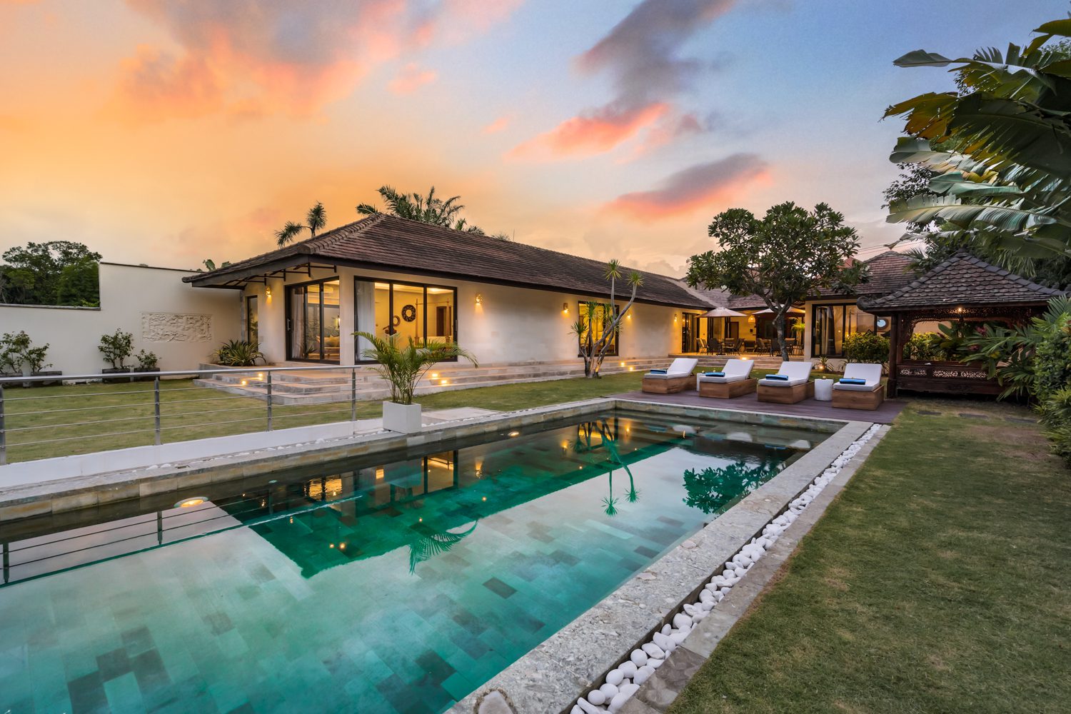 Villa Cala d'Alga | Canggu | Bali Super Host | Unwind in Bali Villas